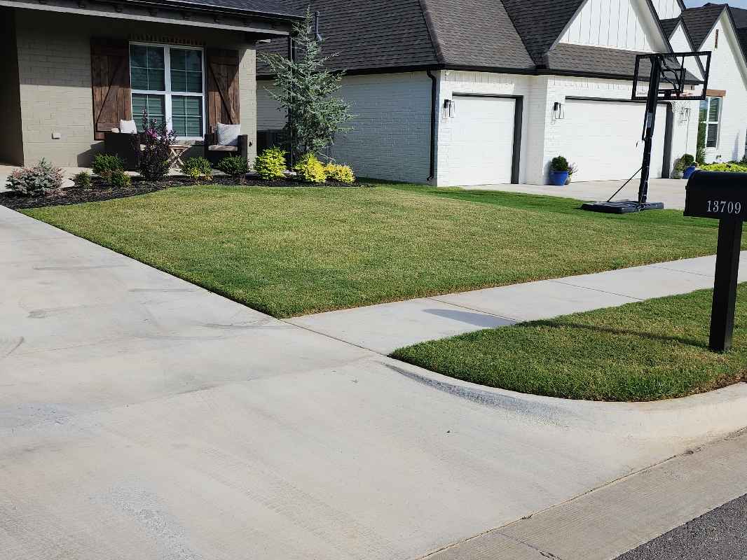 Greens Lawn Care Lawn Care Services in Tulsa, OK