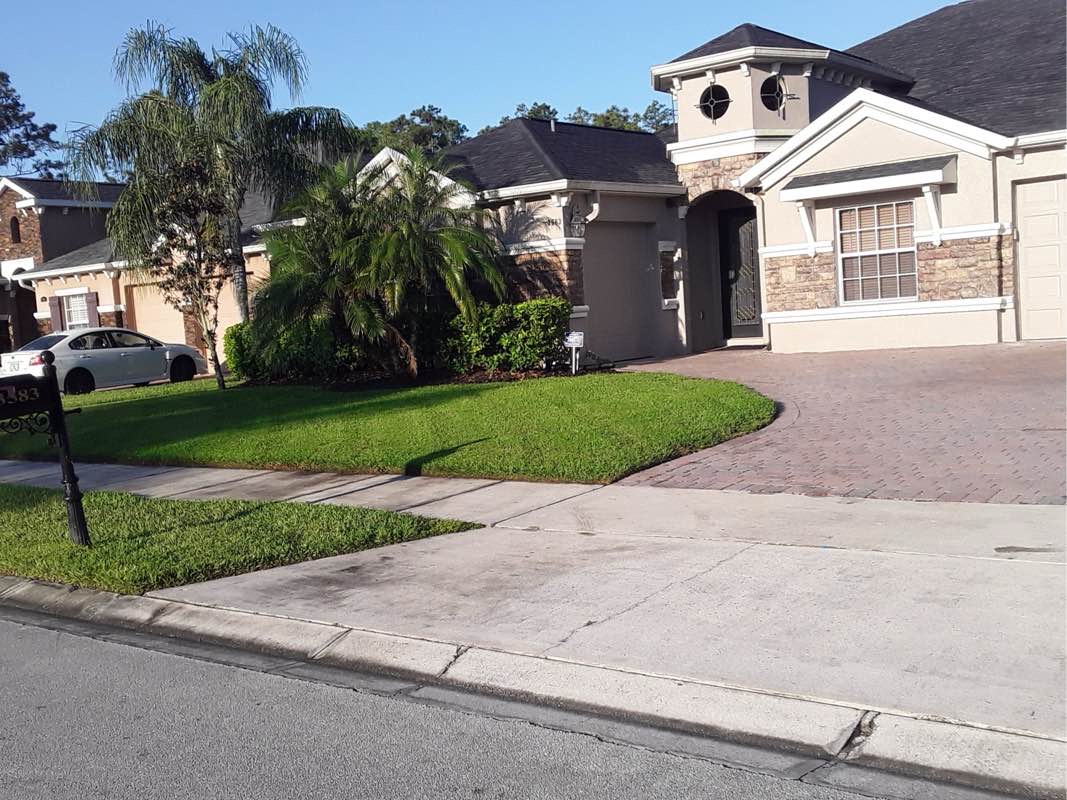 Everything Green Lawn Care Services in De Land, FL