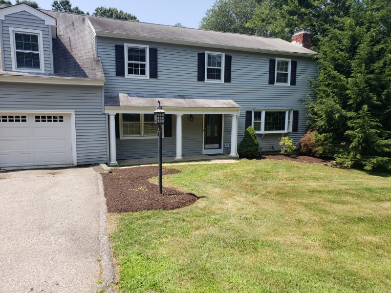 Ruano Landscaping Ll Lawn Care Services in Danbury, CT