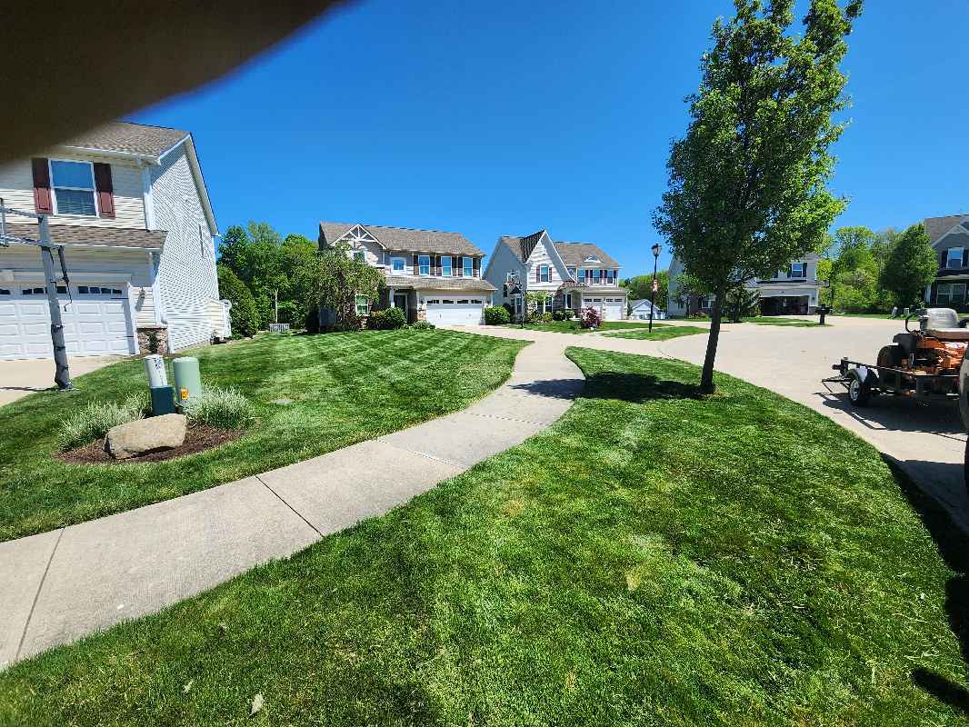 Victory Landscape Lawn Care Services in Cleveland, OH